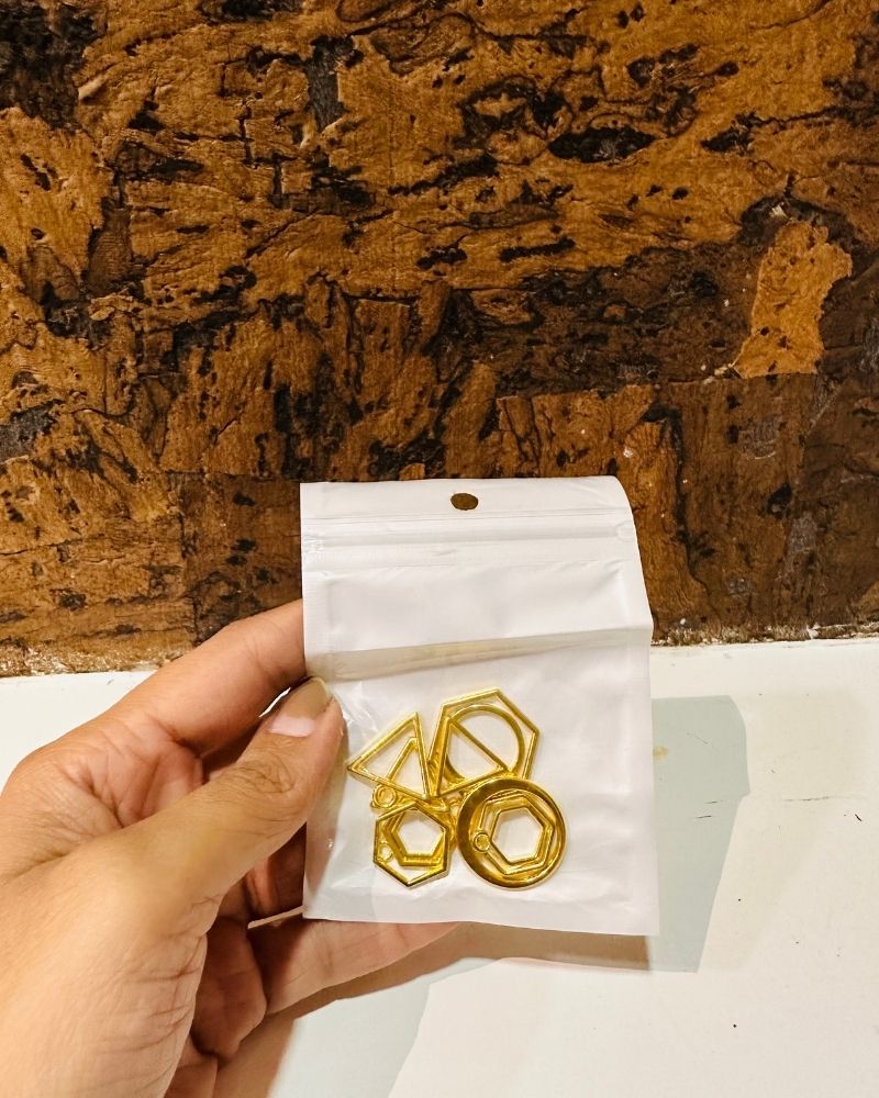 Small Gold Bezels – Art Gossips